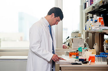 El científico de Filadelfia con enfermedad rara y fatal intentó un ...